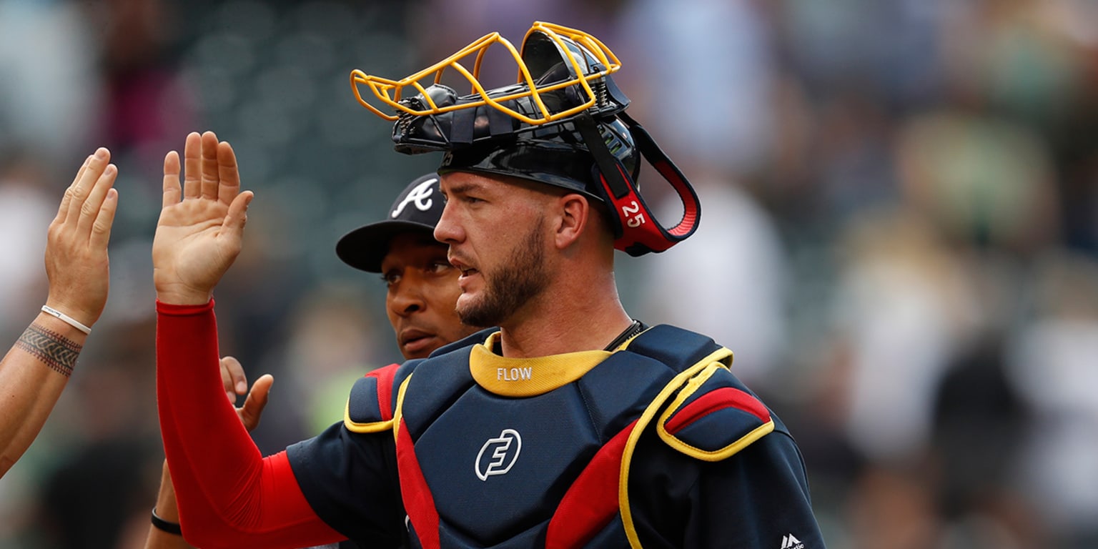 Braves' Tyler Flowers returns to lineup