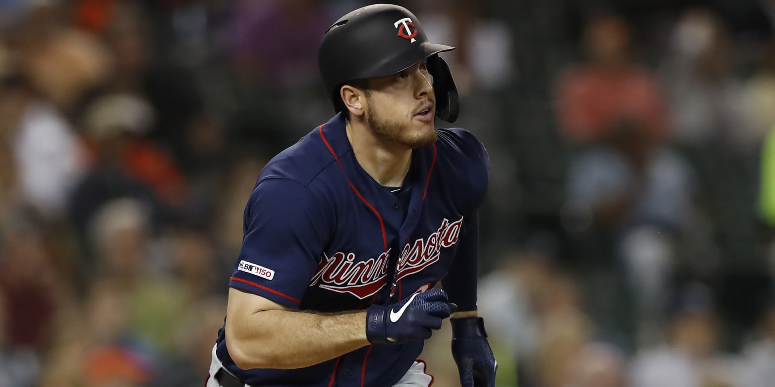 Marwin Gonzalez returns, C.J. Cron has bruised thumb