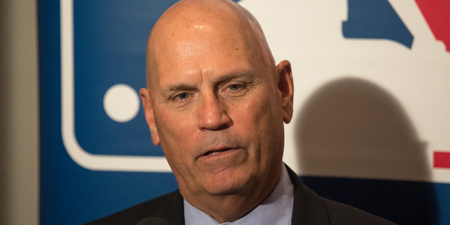 Brian Snitker: Braves' goal is to win NL East