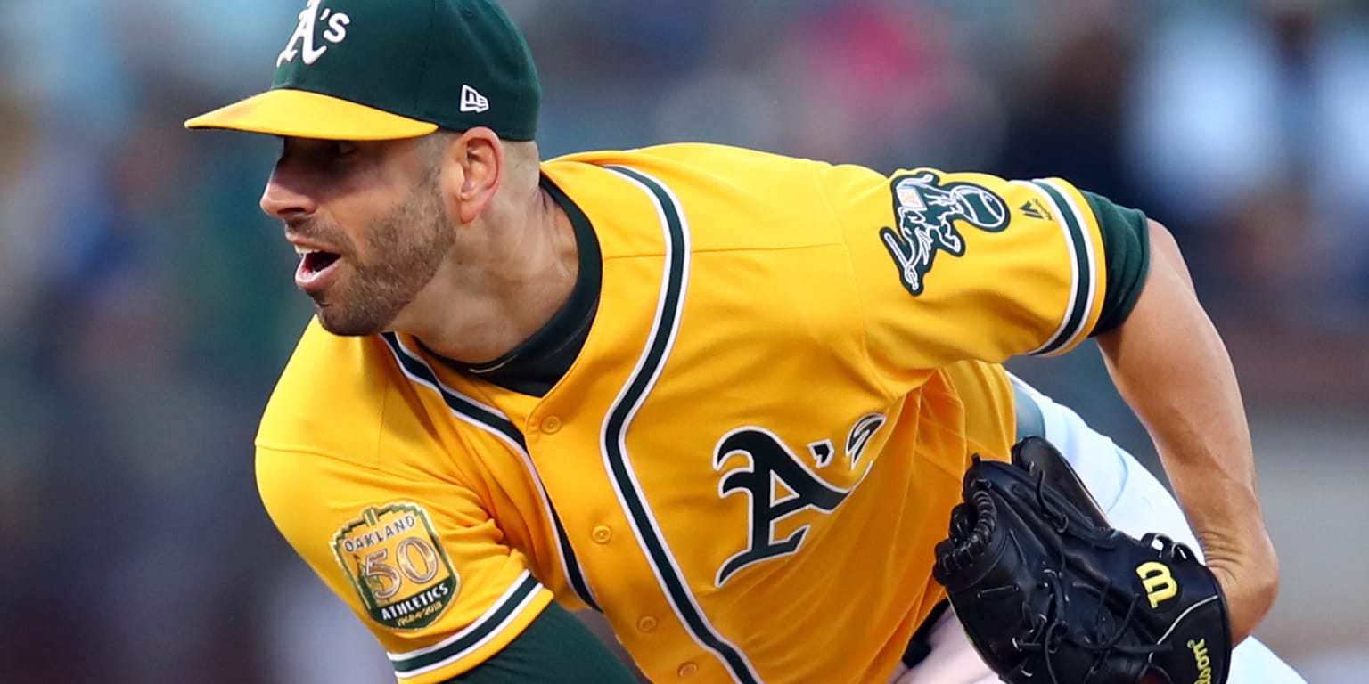 Mike Fiers has two-year deal with Oakland