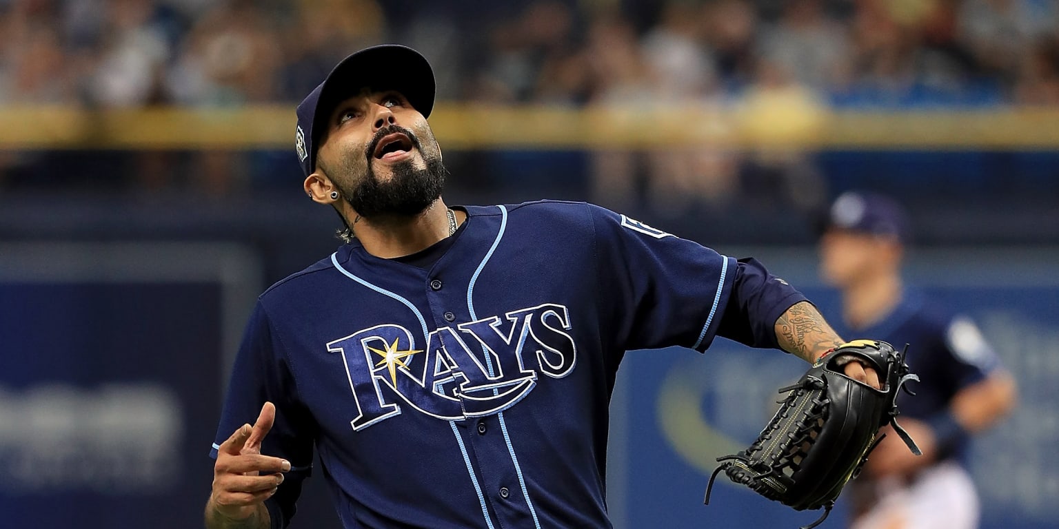 Rays hit 2 HRs, Sergio Romo delivers in win