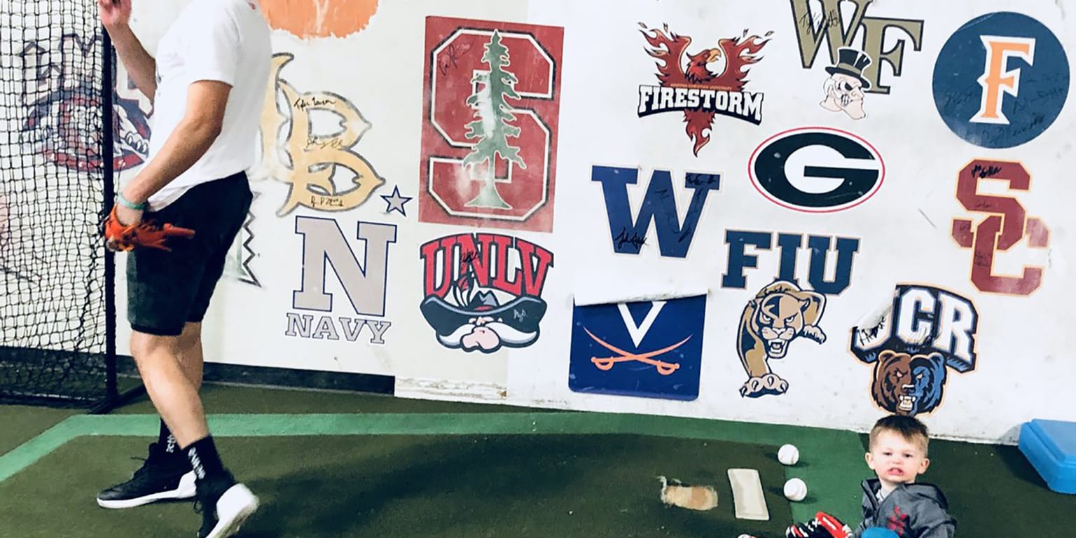 Joe Kelly coined a new hashtag while his adorable son watched him work ...