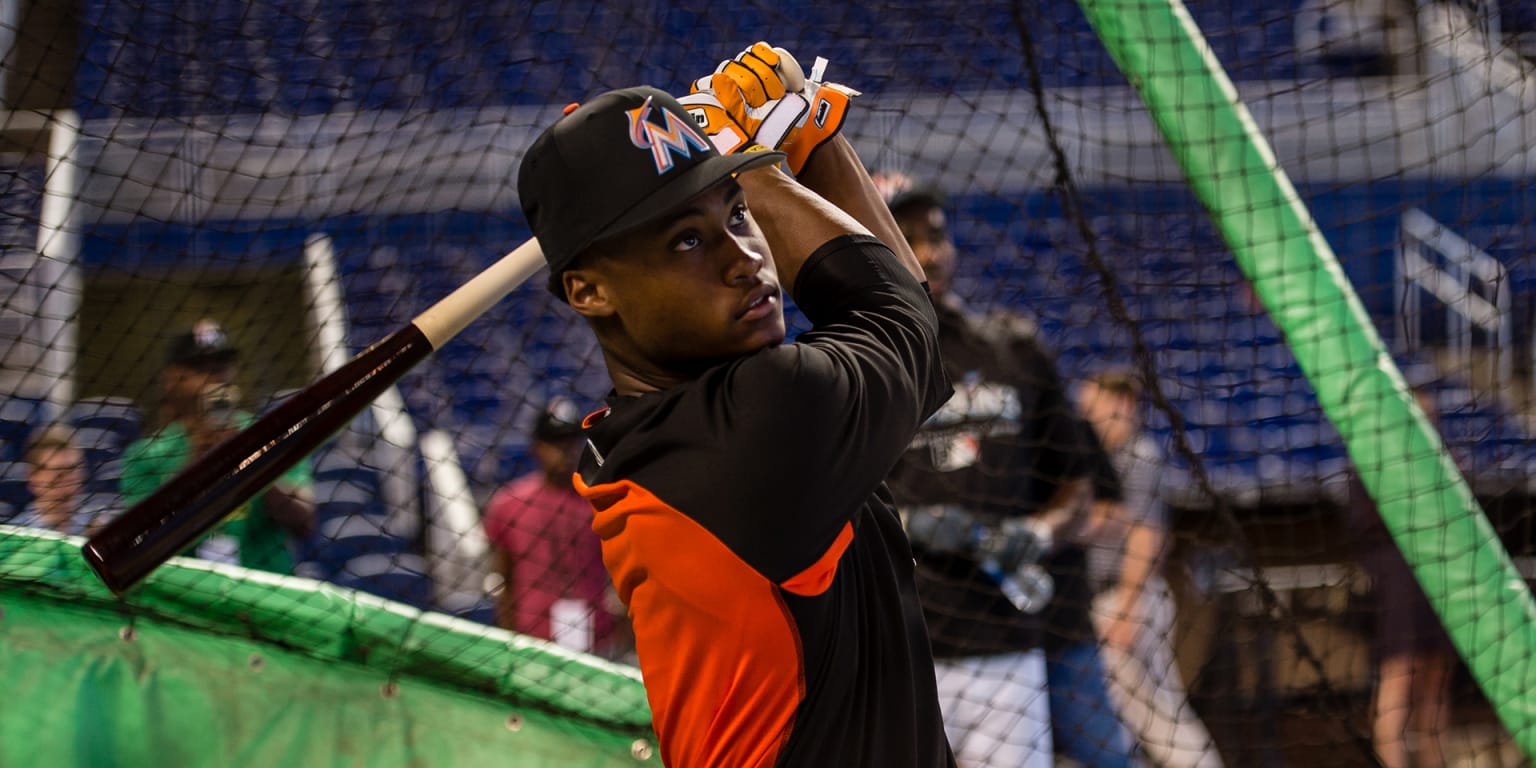 Osiris Johnson works out with Marlins