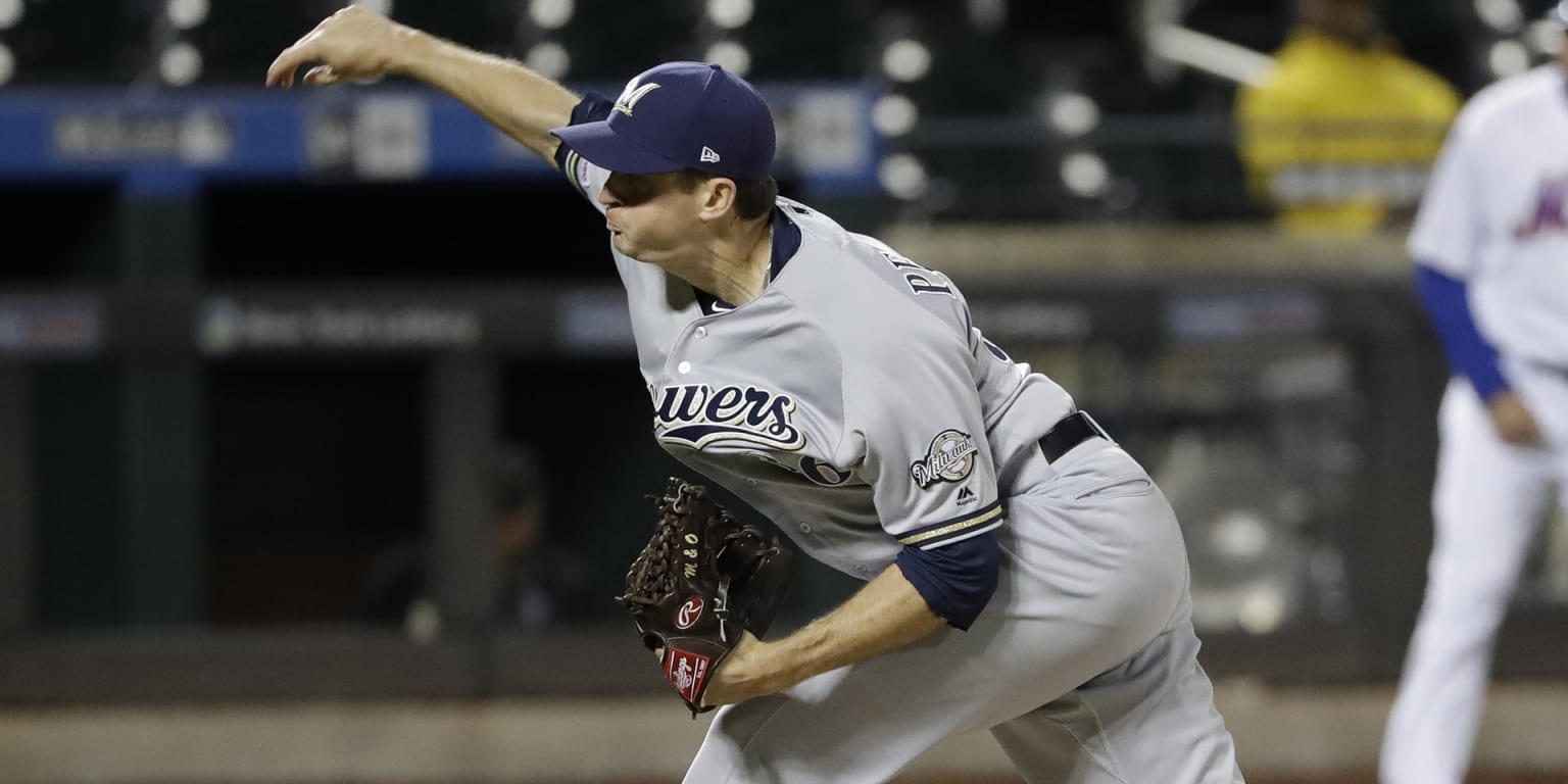 Jake Petricka traded from Brewers to Rangers