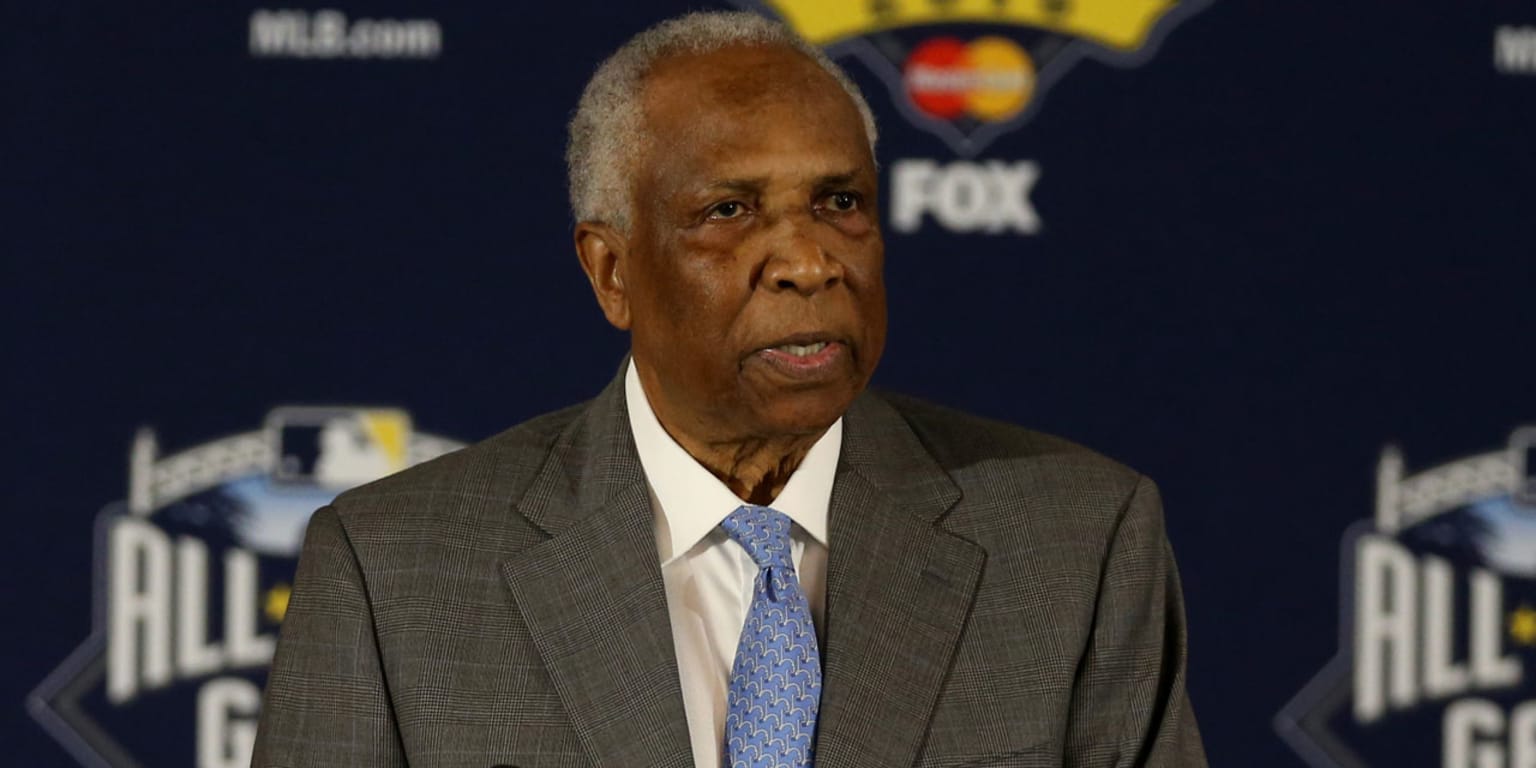 Indians set to unveil Frank Robinson statue