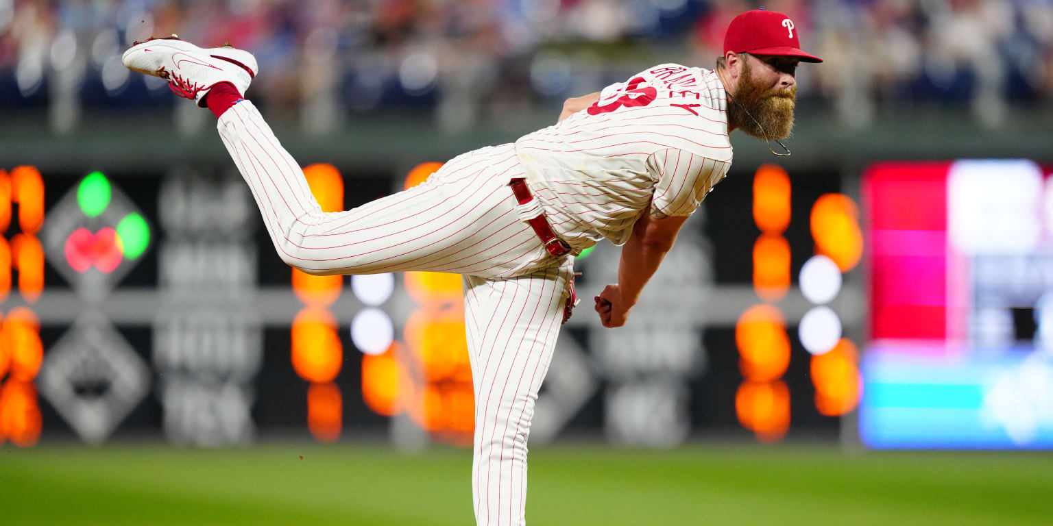 Angels sign Archie Bradley, Ryan Tepera