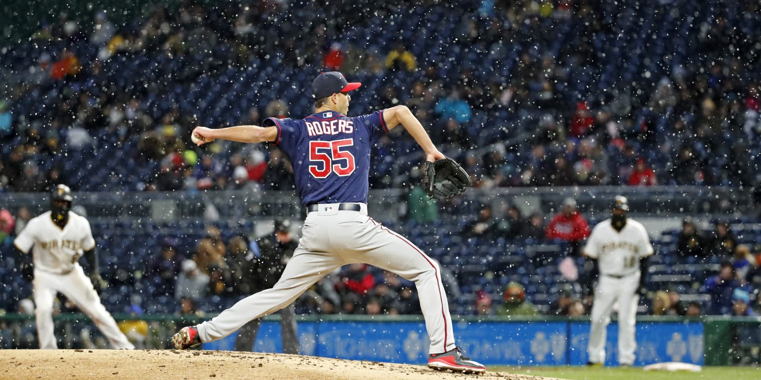 These Major Leaguers like short sleeves so much, they even wear them in ...