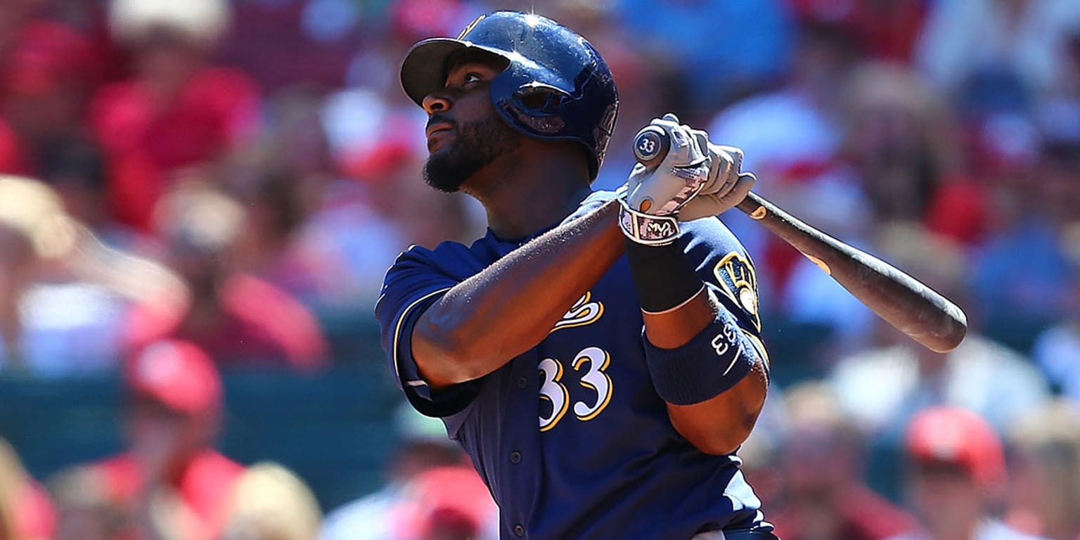 Brewers non-tender NL HR champ Chris Carter