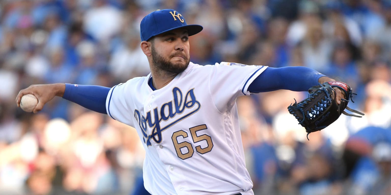 Royals call up right-hander Jake Junis