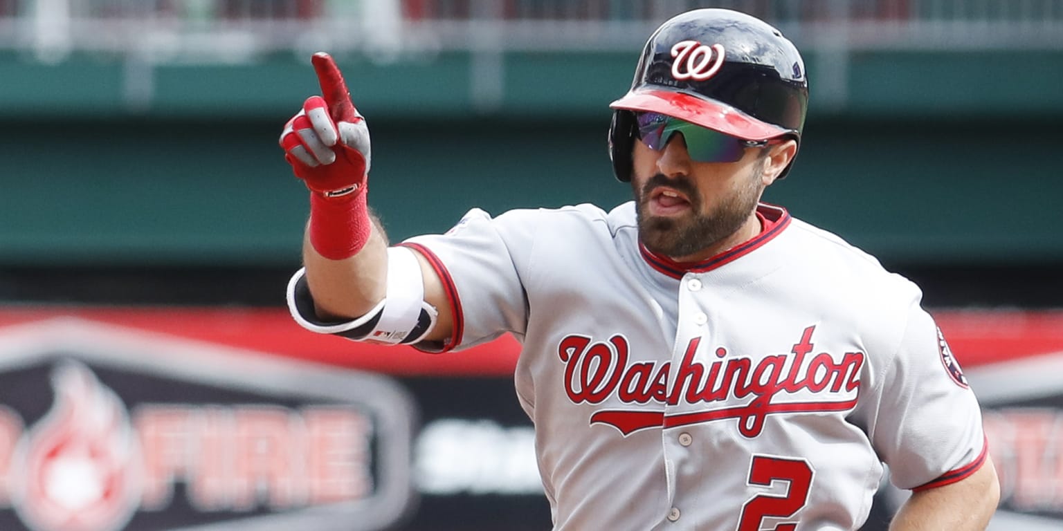 Adam Eaton conecta cinco hits y los Nacionales aplastan a los Rojos