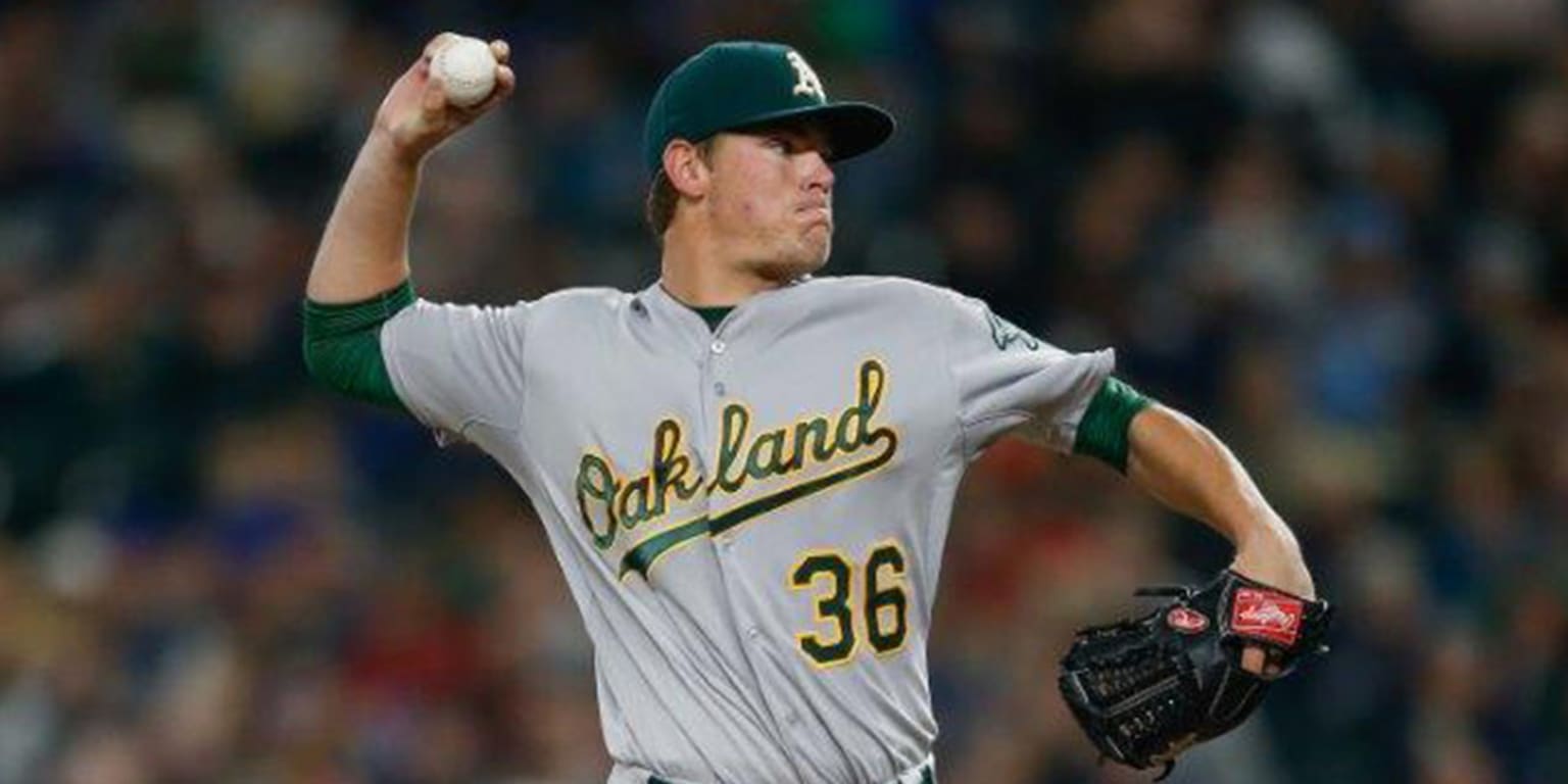 Pitcher Aaron Brooks excited to join Cubs