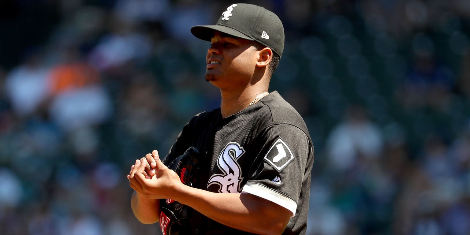 Reynaldo Lopez allows 5 runs in first inning