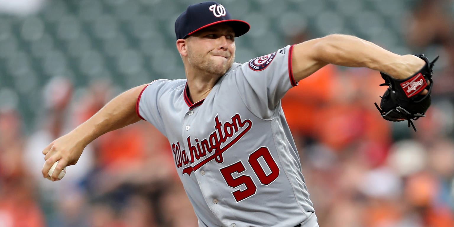 Austin Voth shutdown from throwing with right shoulder tendinitis