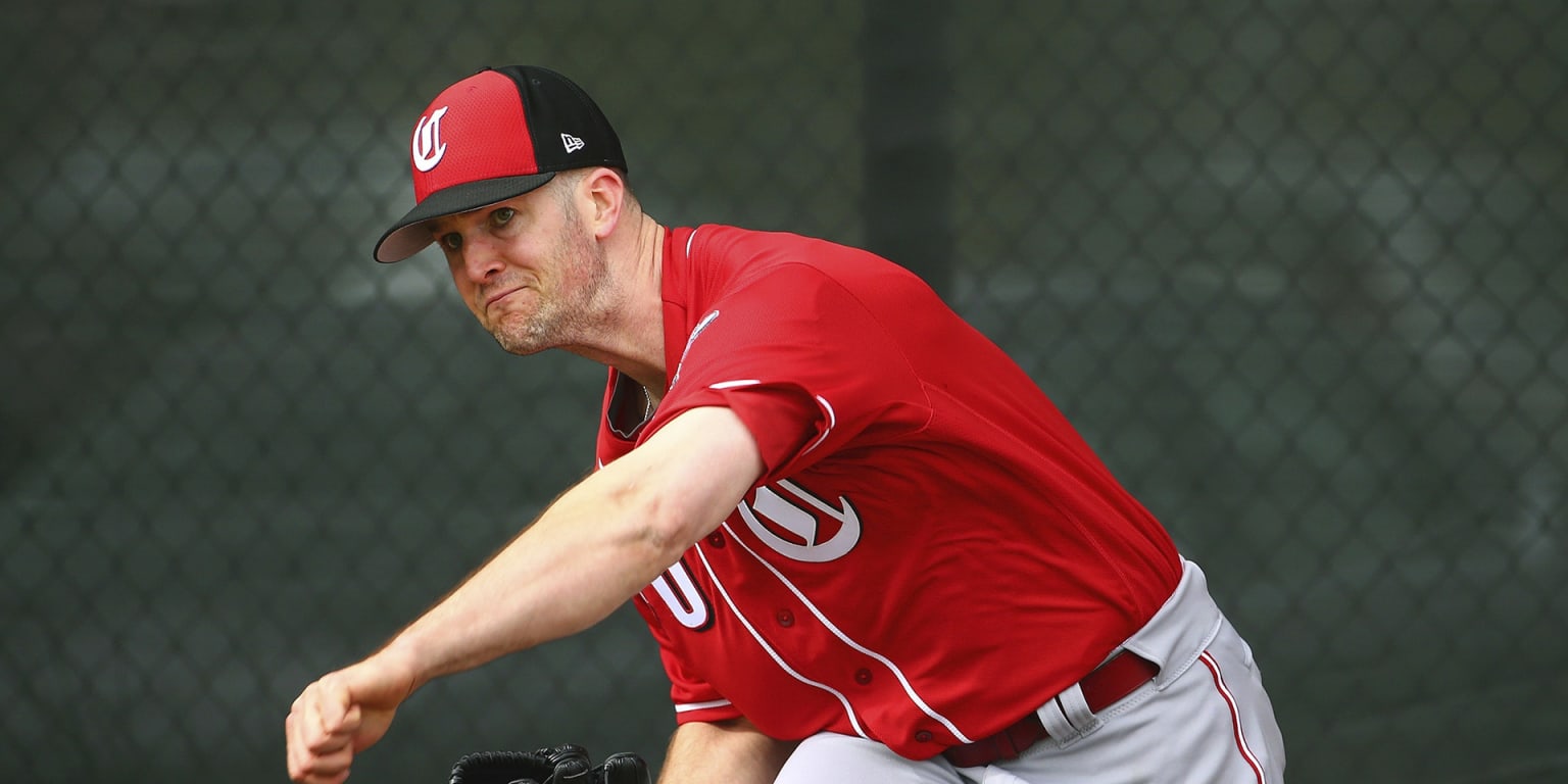 Alex Wood to get second opinion on back injury