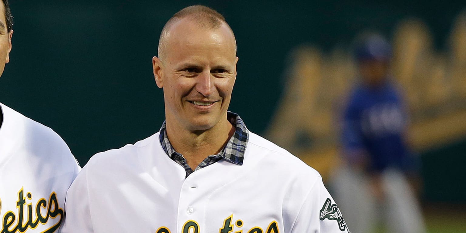 Mark Ellis to be guest instructor at A's camp