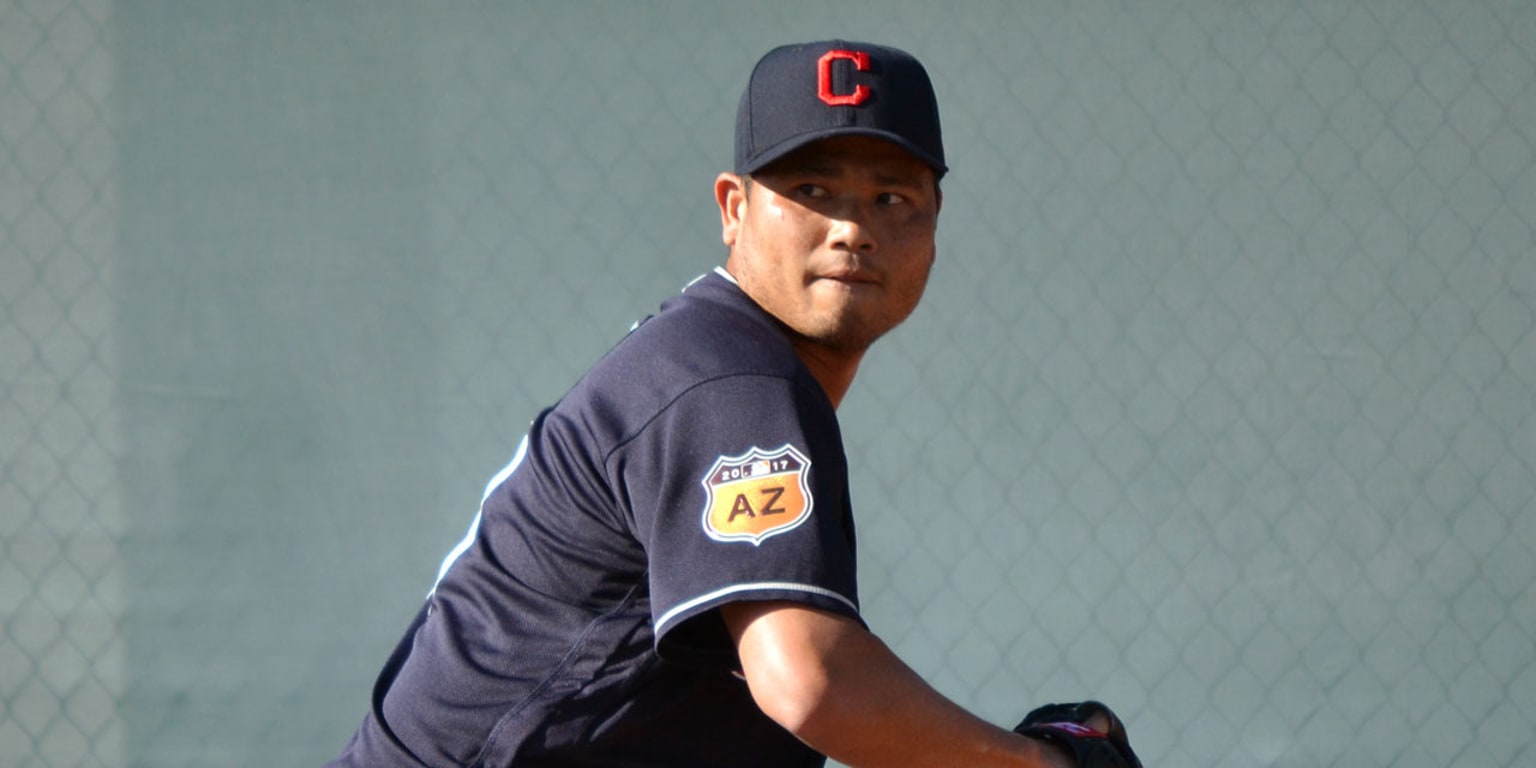 Bruce Chen preparing to pitch for Team China