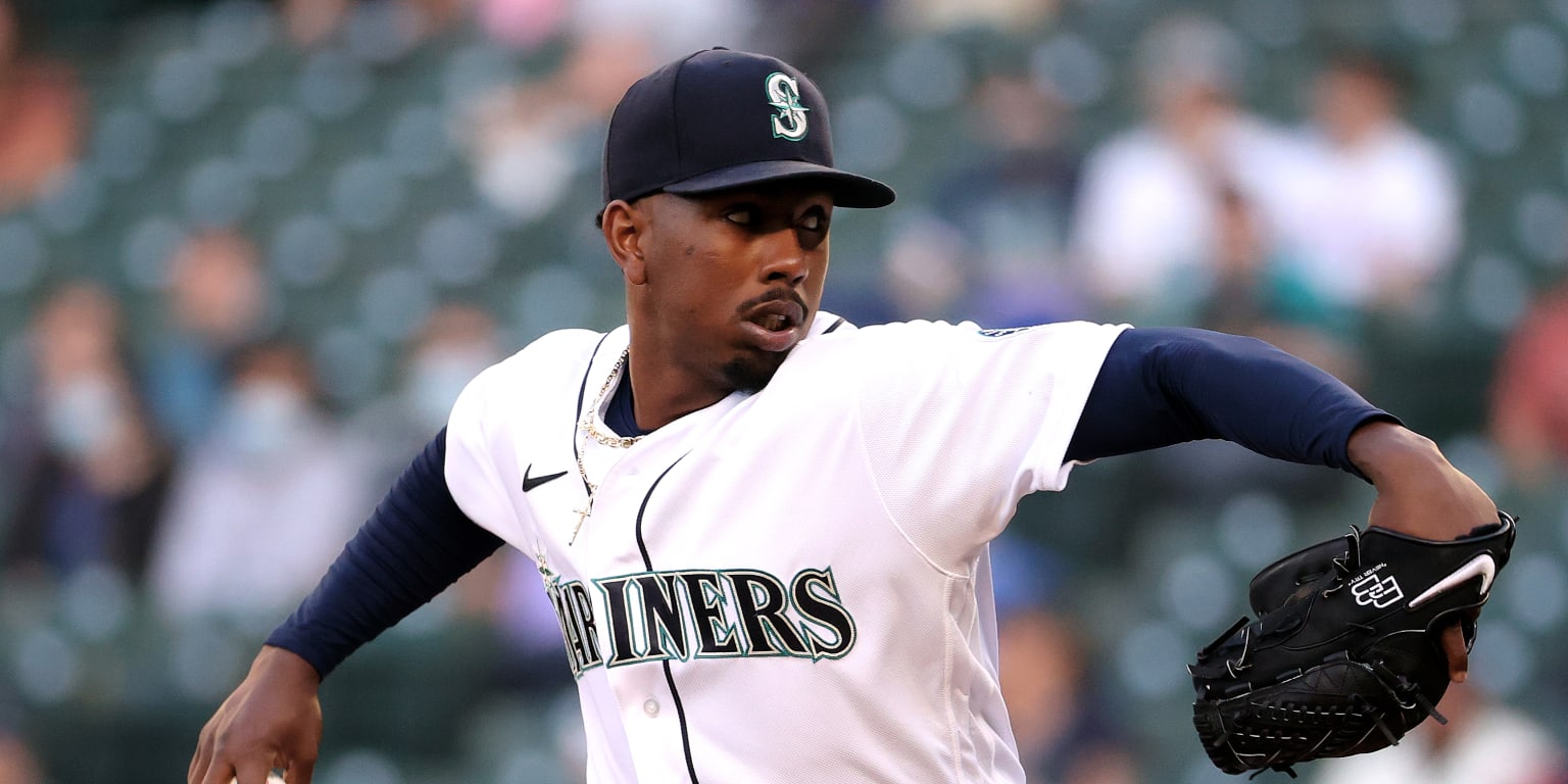 Justin Dunn's solid outing sets Seattle up for win