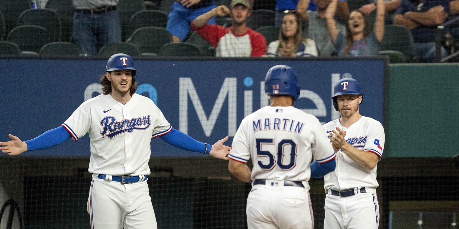 Rangers swept by Mariners despite comeback