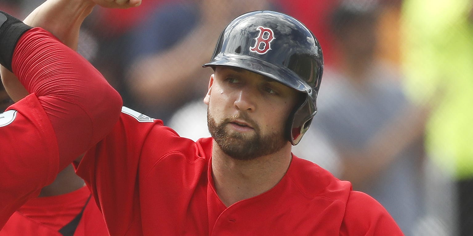 Red Sox call up No. 3 prospect Sam Travis
