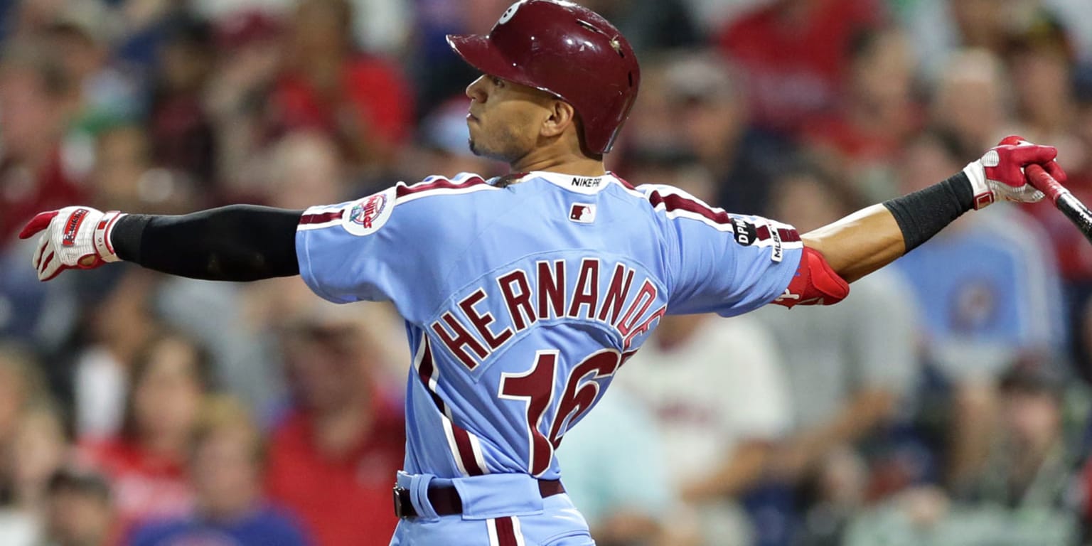 César Hernández llega a acuerdo con Indios