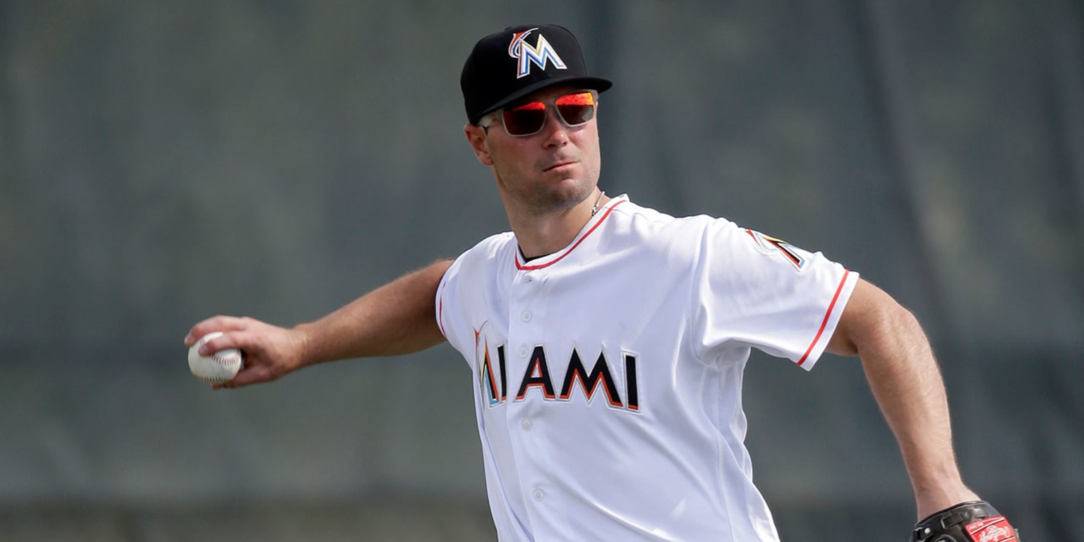 Marlins' Cole Gillespie outrighted to Triple-A