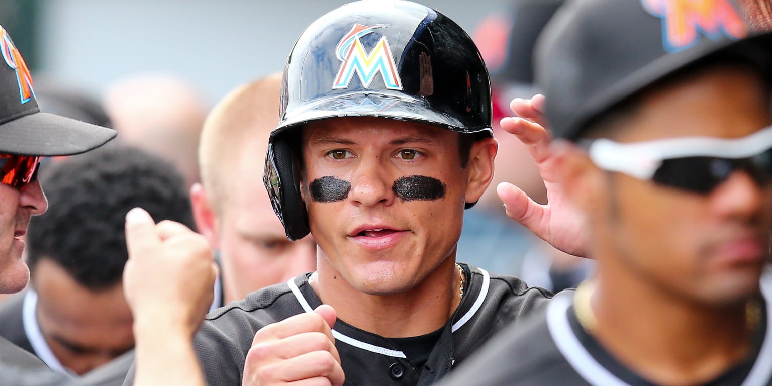 MIA DIETRICH GILLESPIE 032616