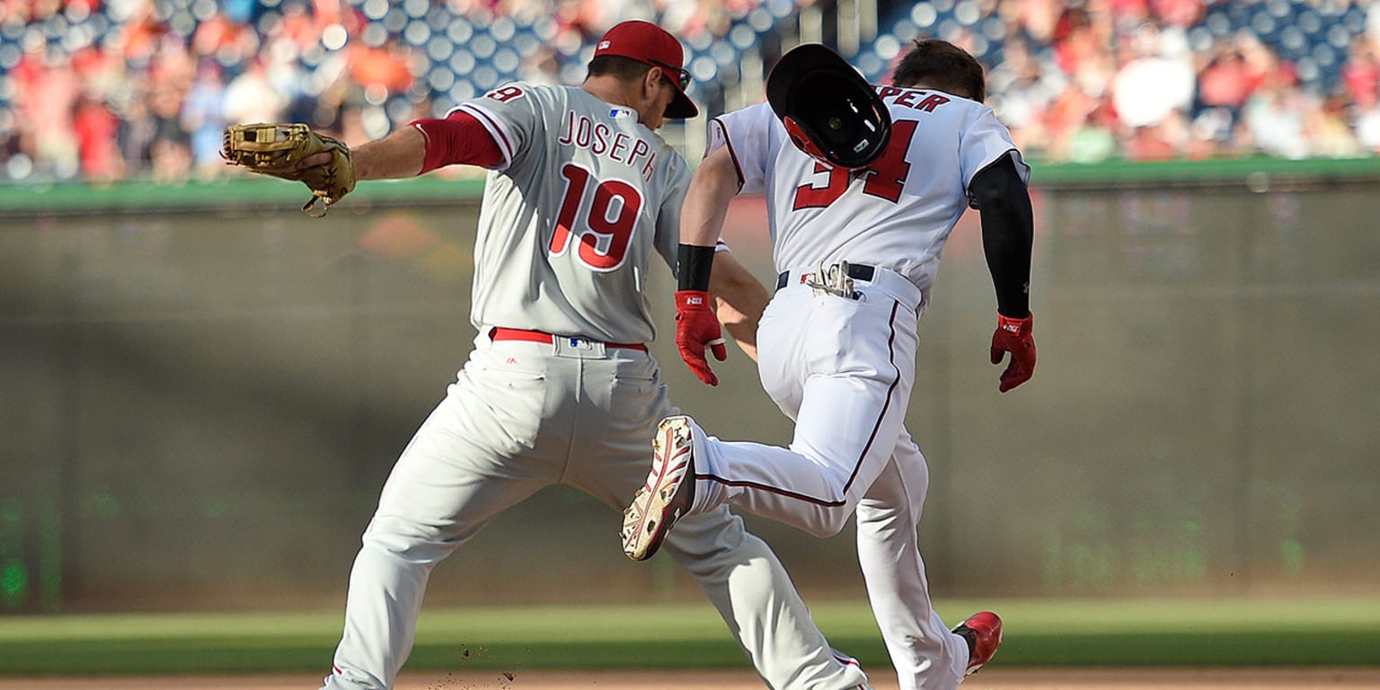 Phillies miss chance against Bryce Harper