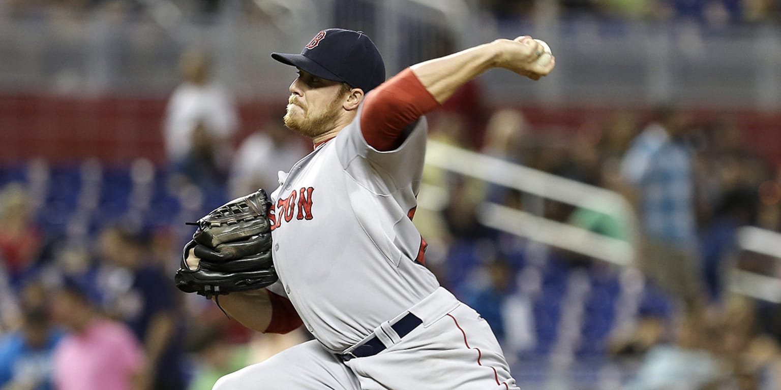 Red Sox avoid arbitration with Robbie Ross Jr.