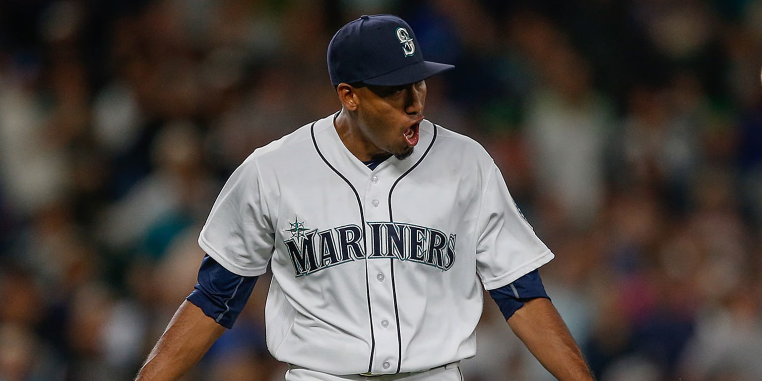 Mariners' Edwin Diaz gets 10th straight save