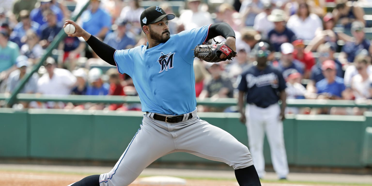 Marlins confident in prospects, young roster