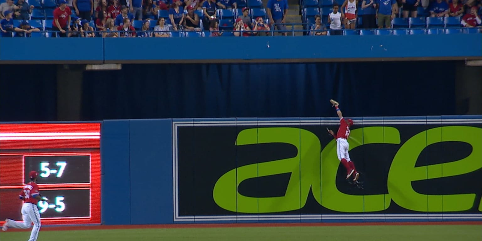 Kevin Pillar climbed the wall to steal a home run from Nicholas ...