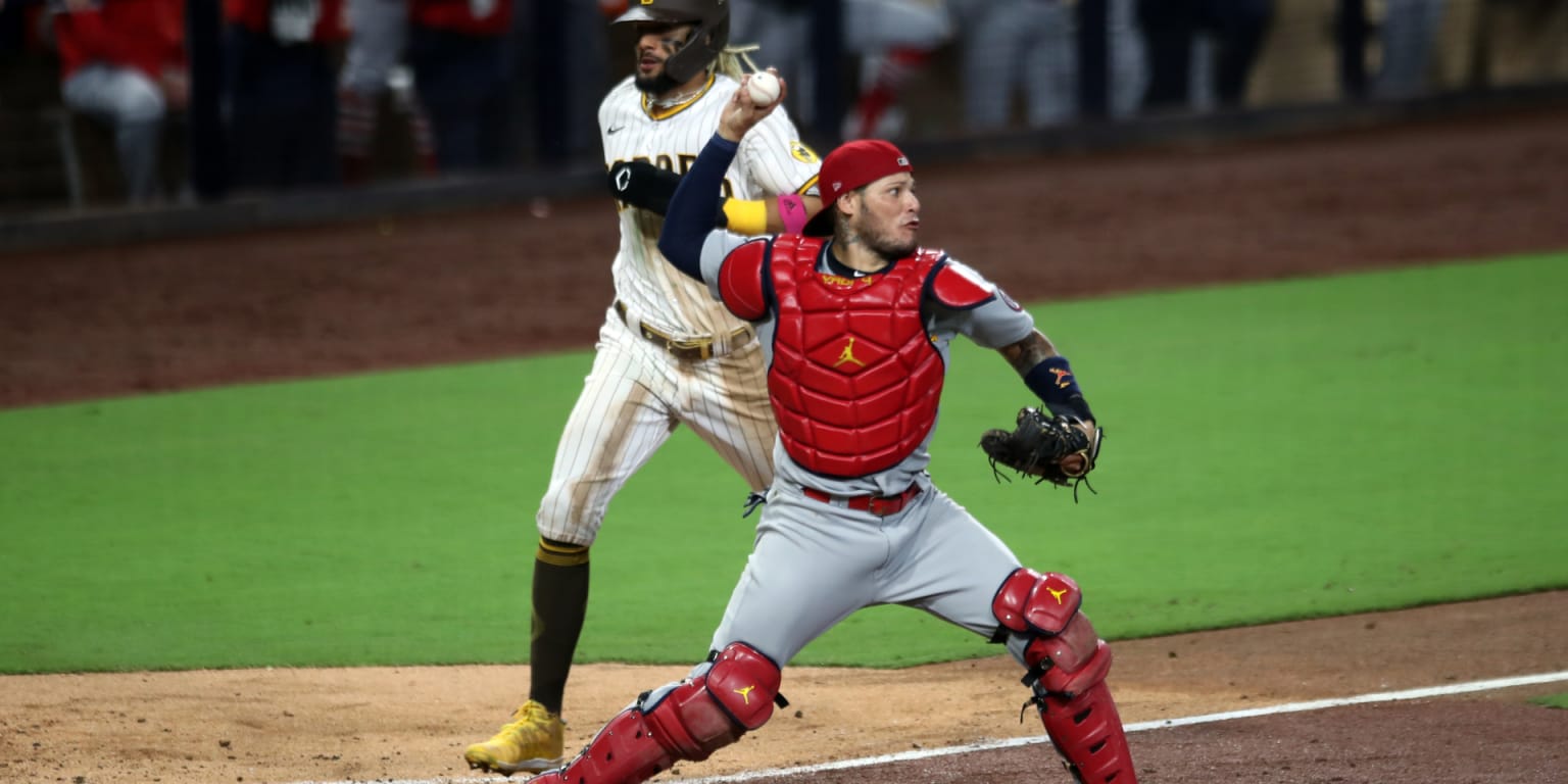 Molina: Padres, Angelinos entre los interesados
