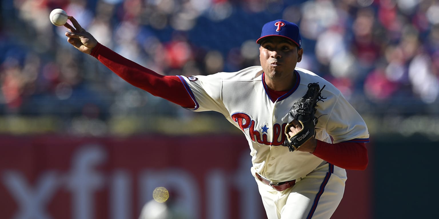 Phillies activate former closer Jeanmar Gomez
