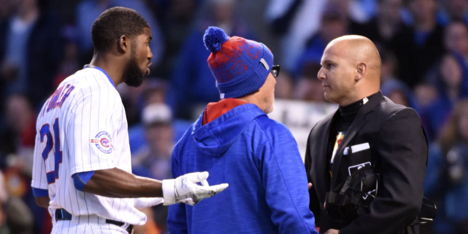 Dexter Fowler ejected for arguing third strike