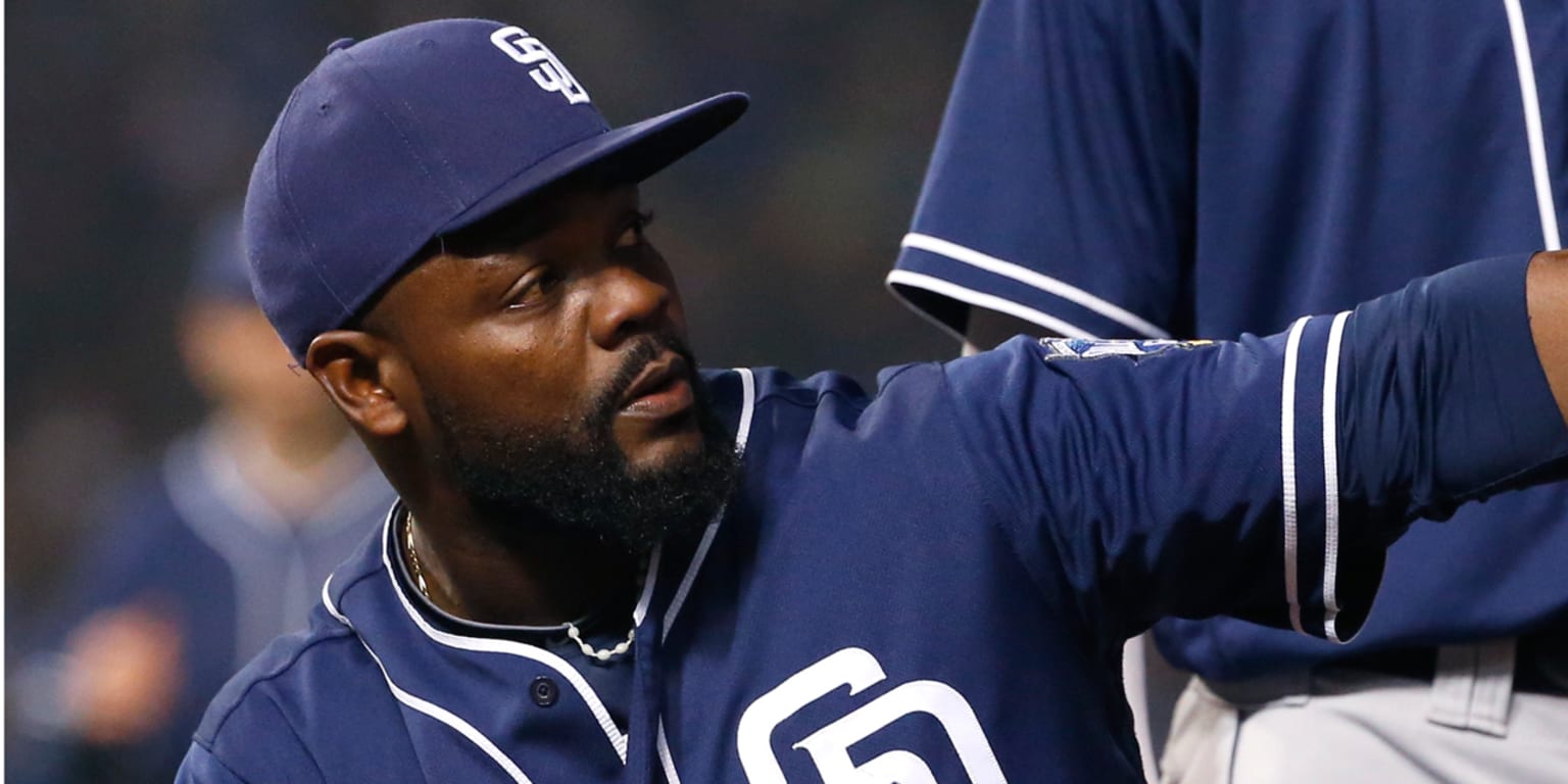 Rodney returns to Seattle with Padres