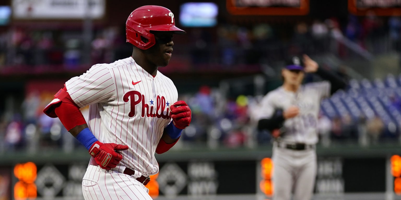 Filis ganan tercero al hilo vs. Rockies