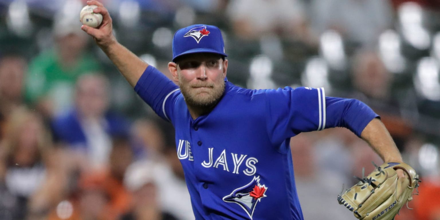Justin Shafer, Nick Martini join Reds