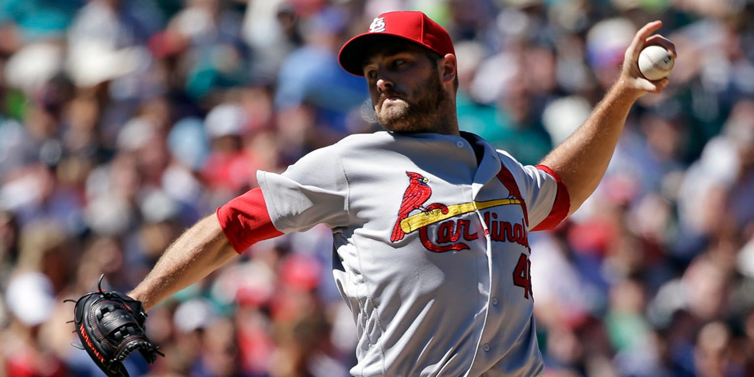 Cardinals activate Kevin Siegrist from DL