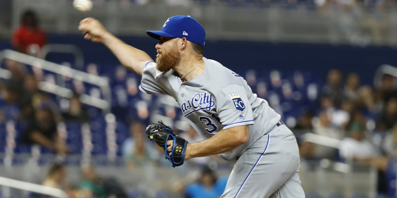 Ian Kennedy enjoys success in Royals bullpen