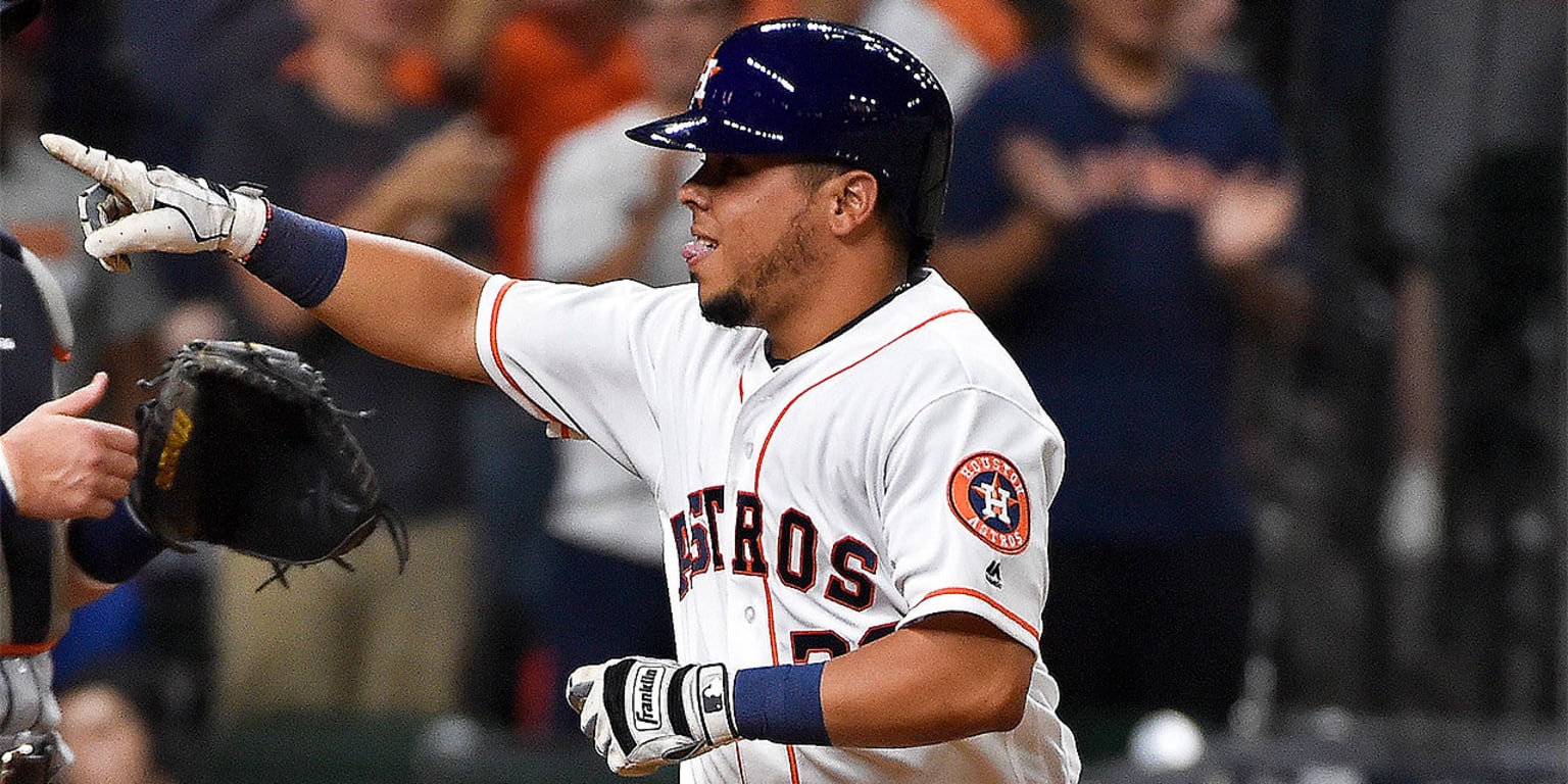 Juan Centeno homers, impresses in Astros debut