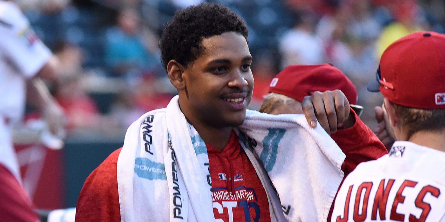 Alex Reyes dominant in final rehab start