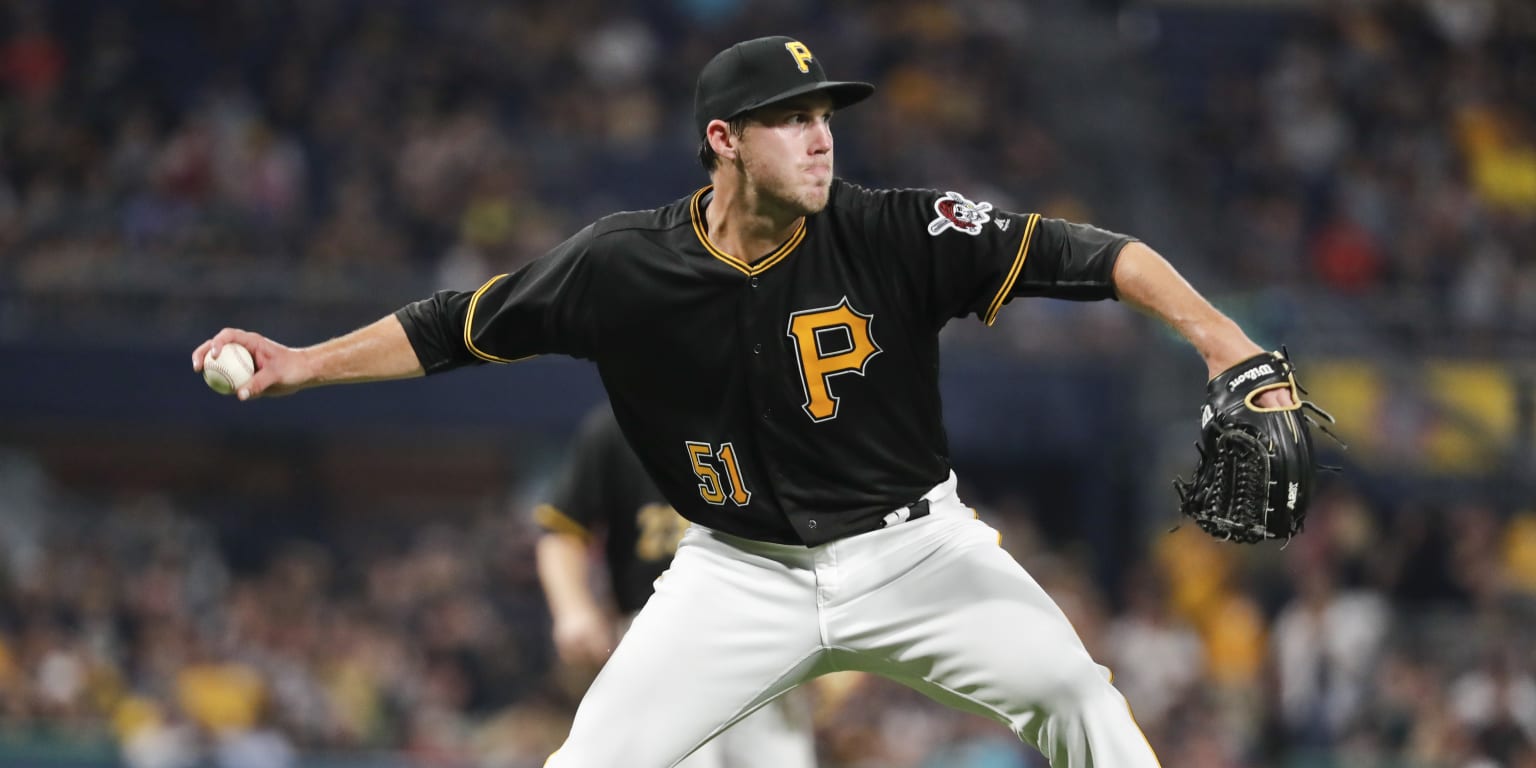 Alex McRae called up by Pirates for bullpen