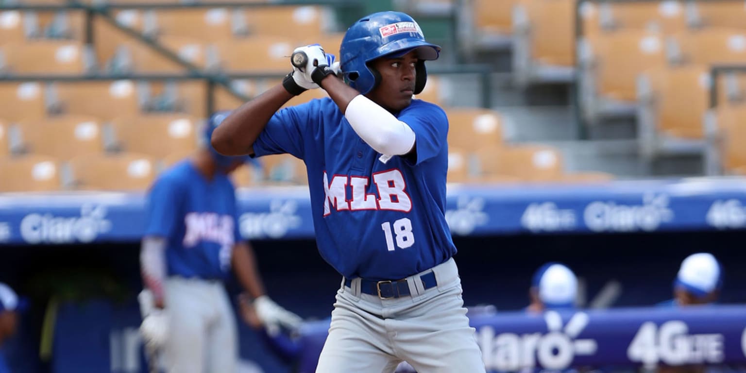 Padres sign 34 international players