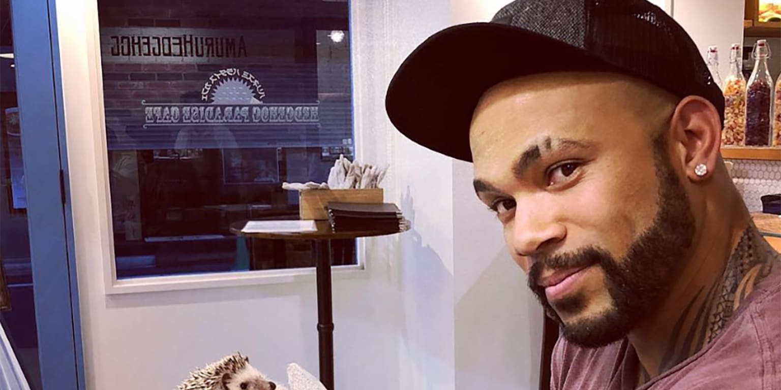 Eric Thames went shopping for swords in Japan but wound up holding an ...