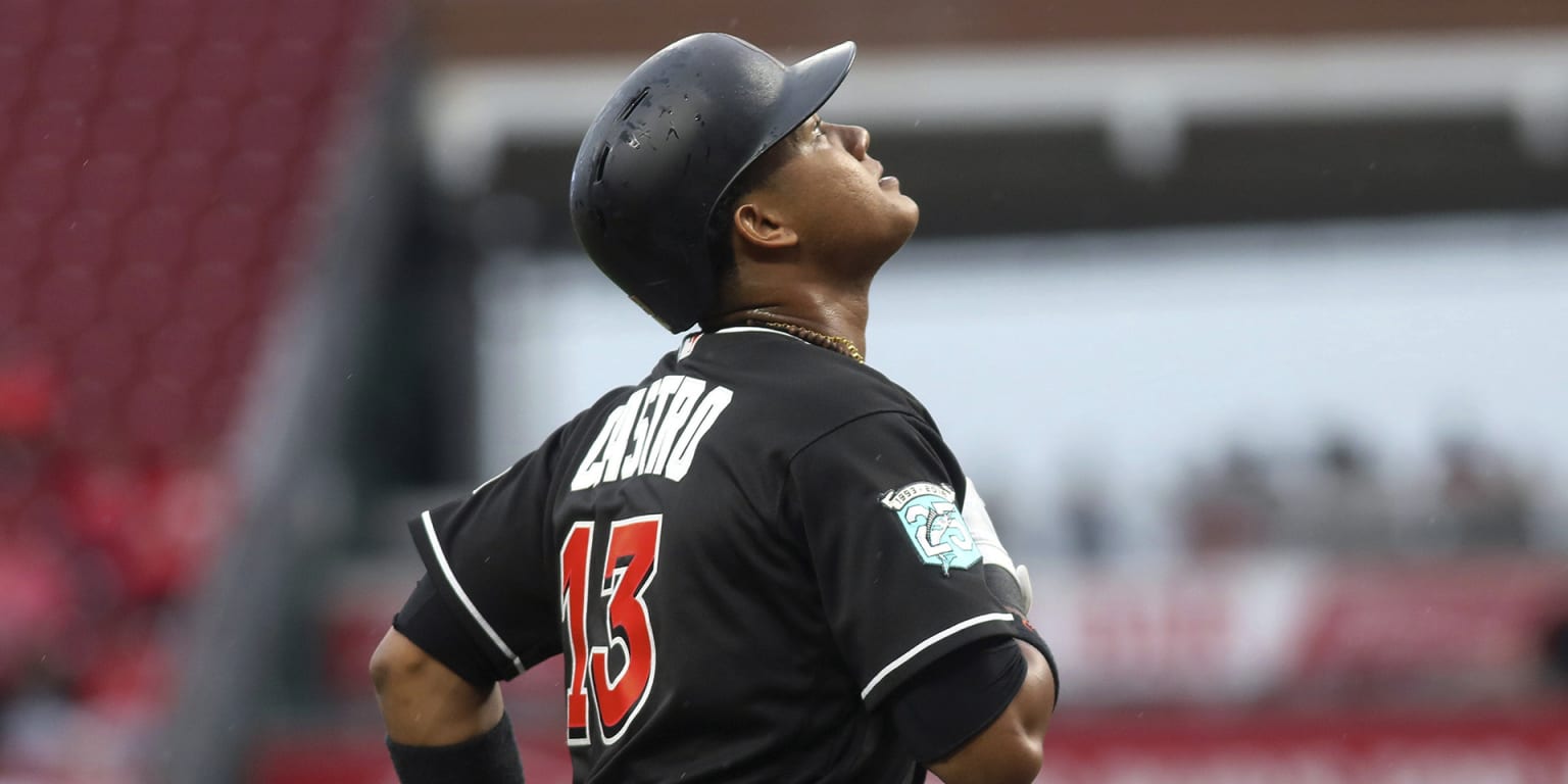 Starlin Castro hits 100th career homer