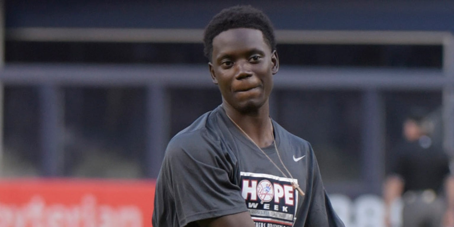 Cubs' Chris Singleton inspires with courage