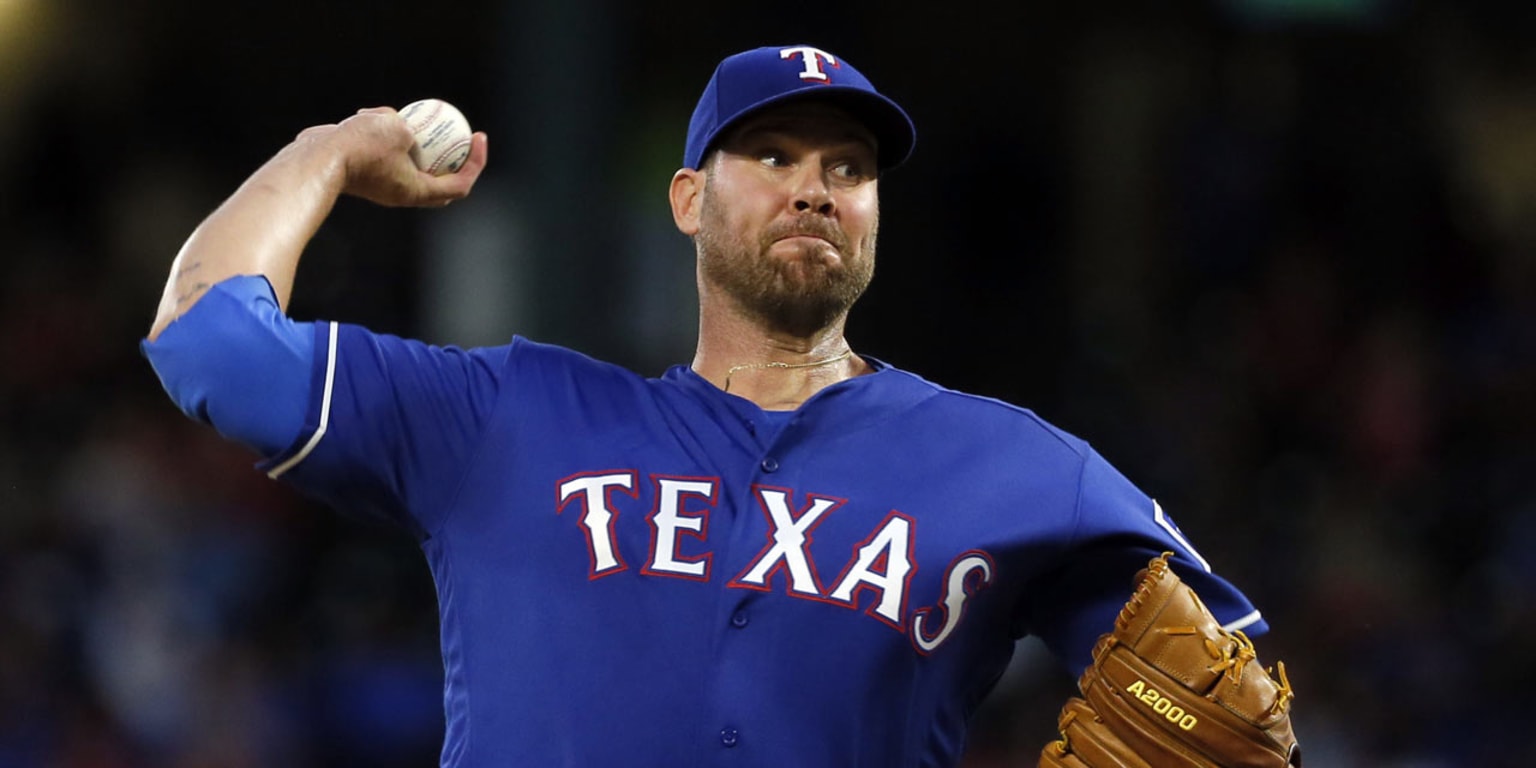 Colby Lewis to start Game 3 against Toronto