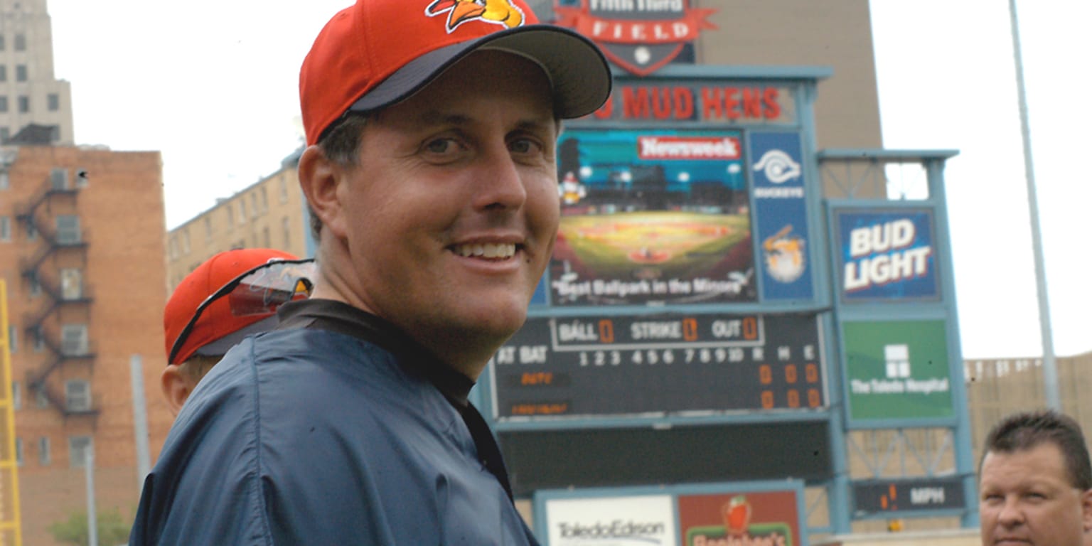 A.J. Hinch remembers Phil Mickelson's tryout