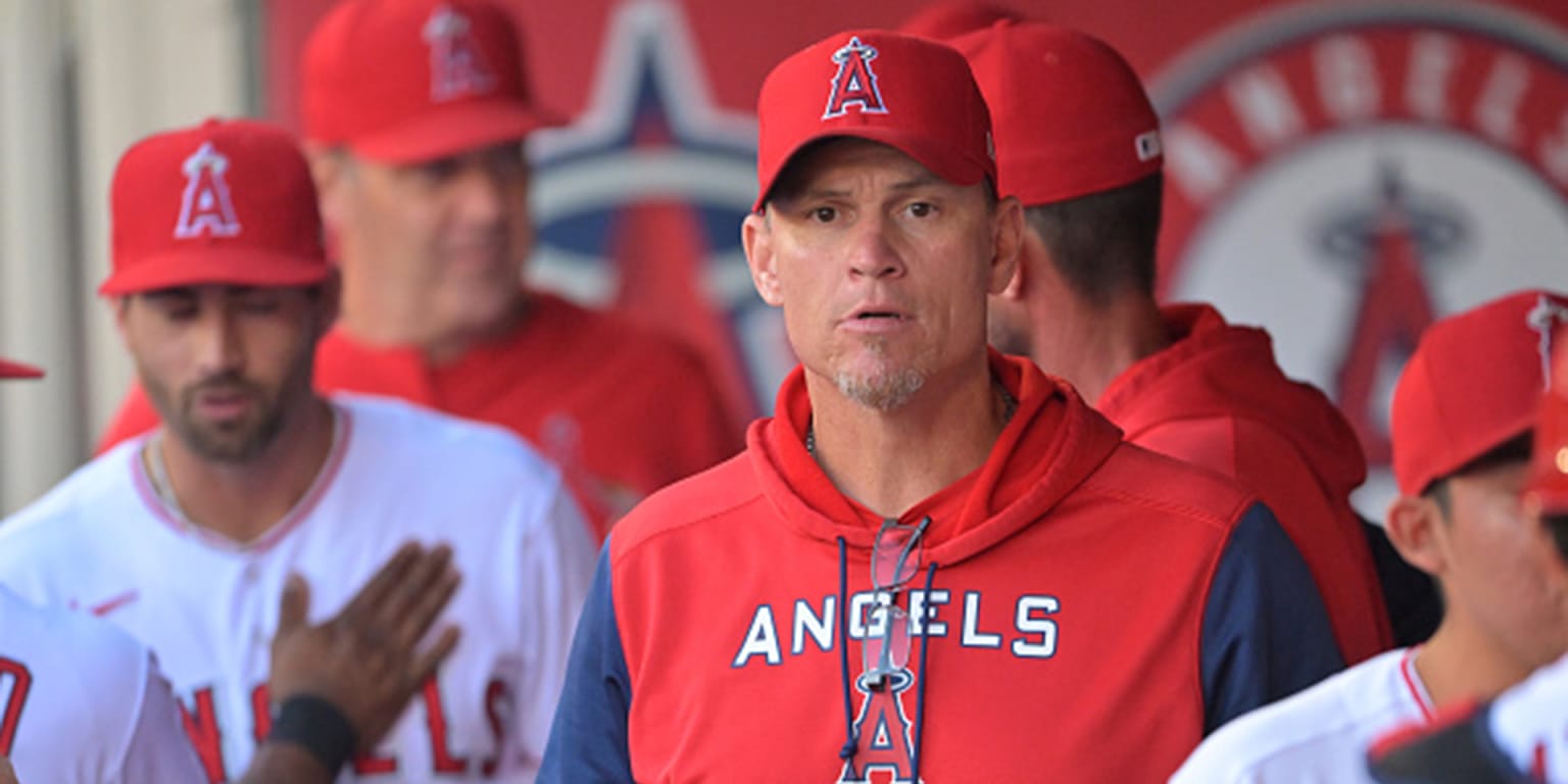 Ray Montgomery manages Angels to victory