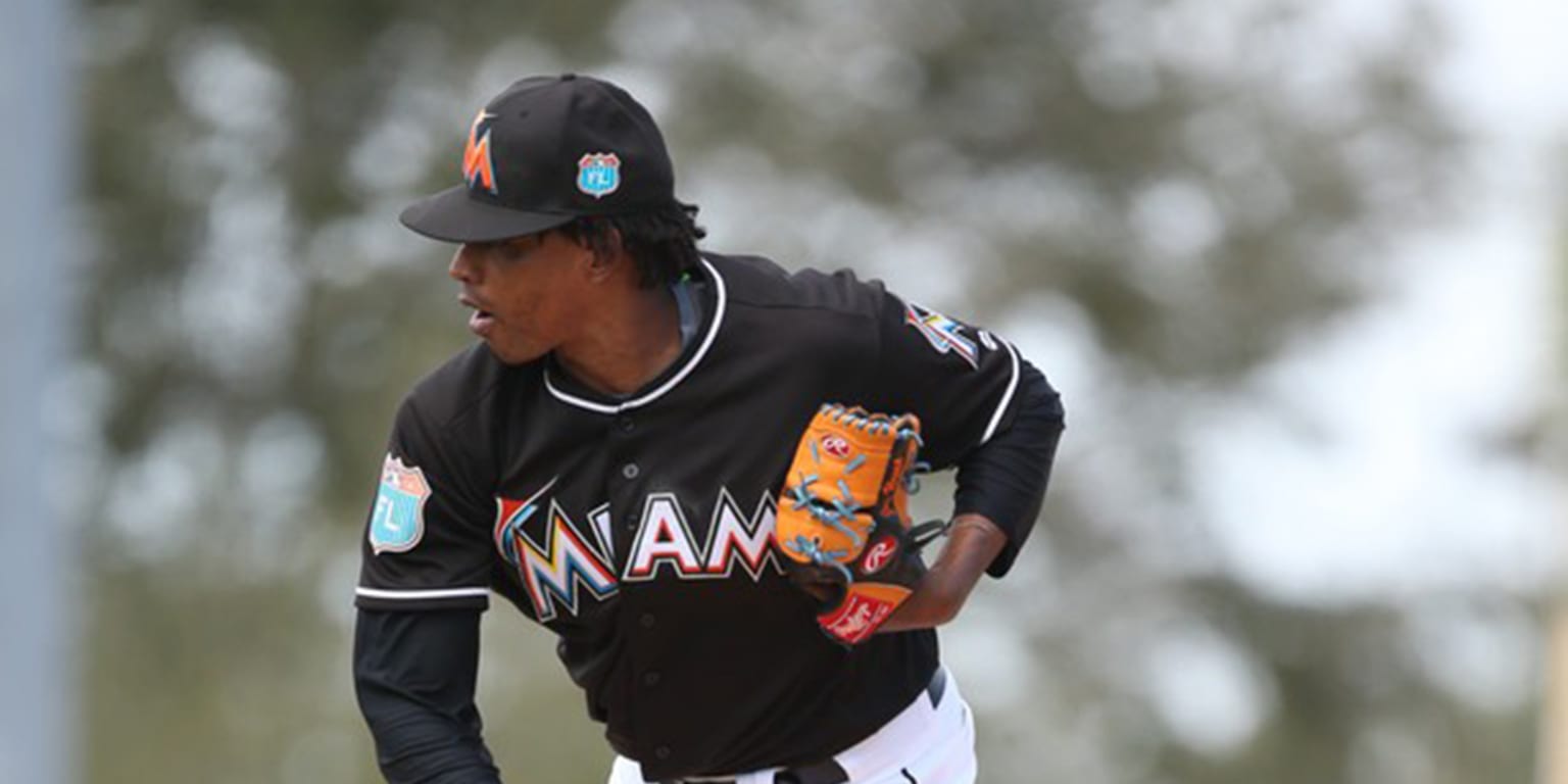 Marlins' Jose Urena shows life with fastball